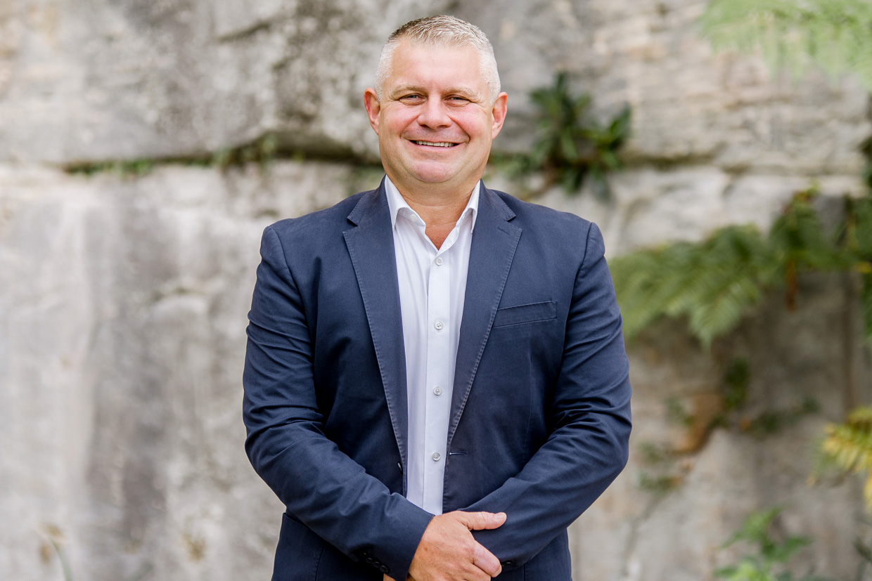 Jonathan Hammond - Cobden Hayson Real Estate